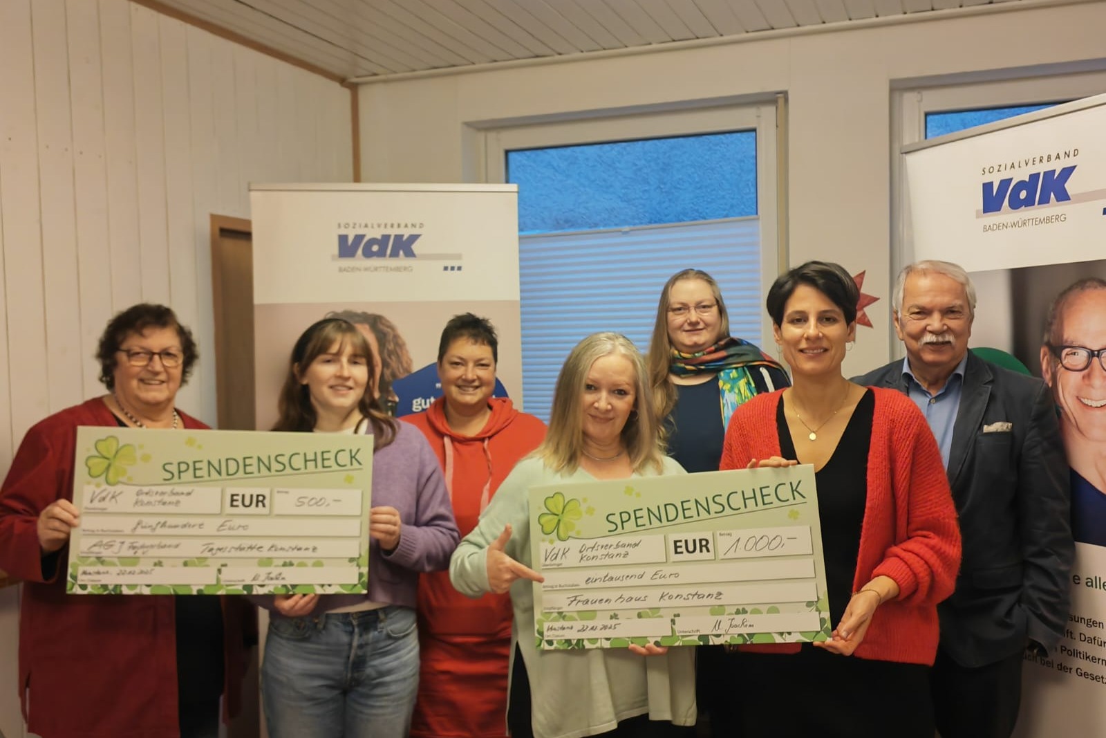 Spendenübergabe an Frauenhaus und AGJ am 22. Dezember 2025 ...